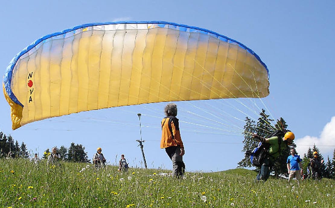 Gleitschirmfliegen Grundkurs bei der 1.DAeC Gleitschirmschule